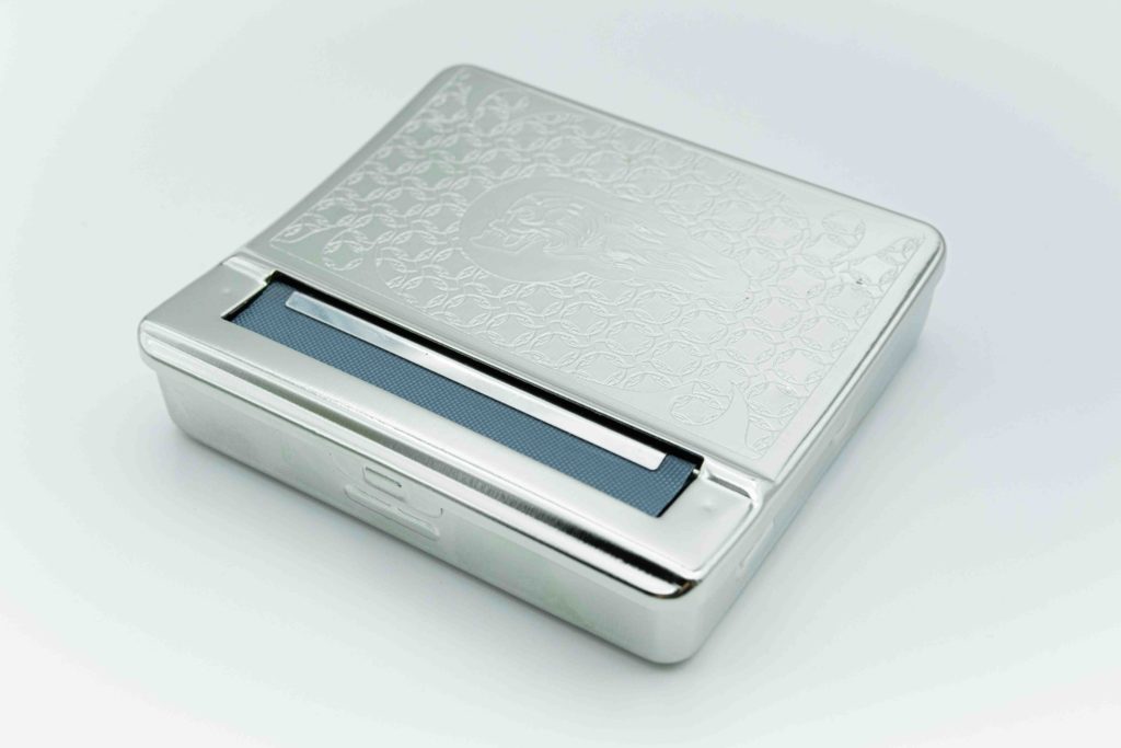 Auto Rolling Box(Rolling Box 70 mm (Slim)) – The Embershoppe | Tobacconist